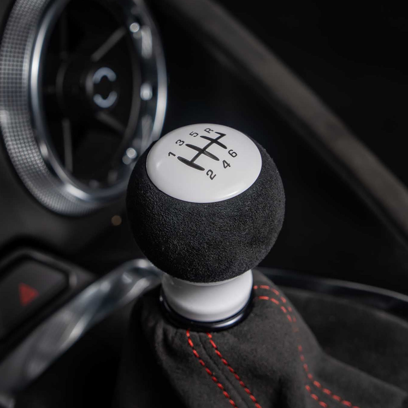Billetworkz “Fusion” Weighted Shift Knob - Chevrolet Camaro 6-Speed V8 ...